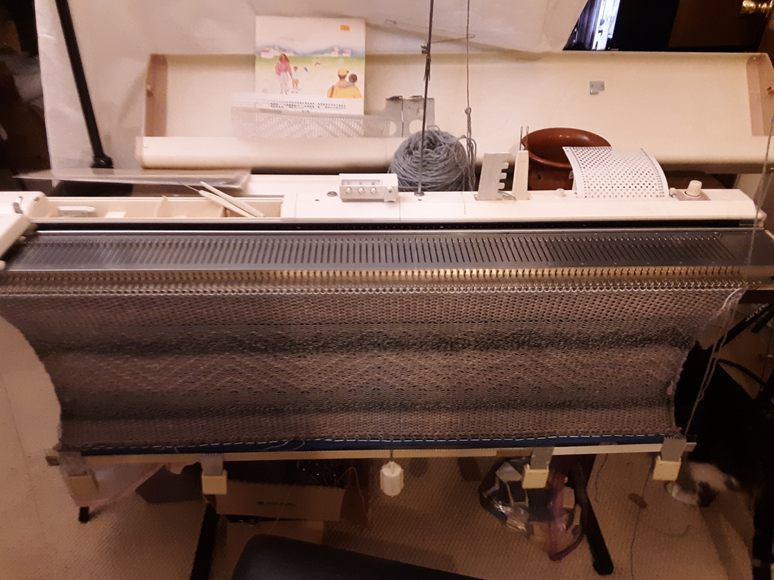 Brother KH260 bulky knitting machine – Knitting Machine Encyclopedia