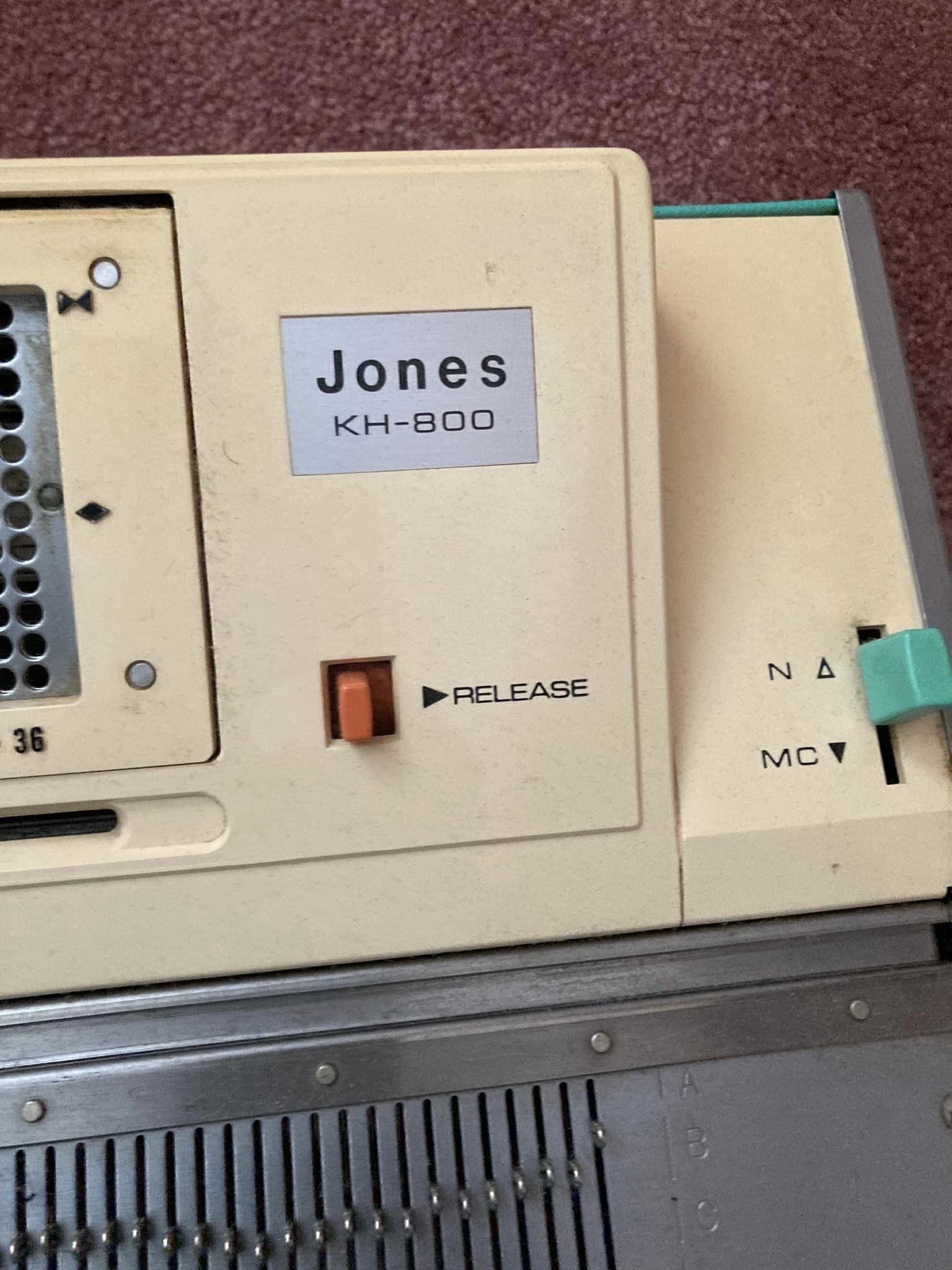 Jones KH800 knitting machine – Knitting Machine Encyclopedia
