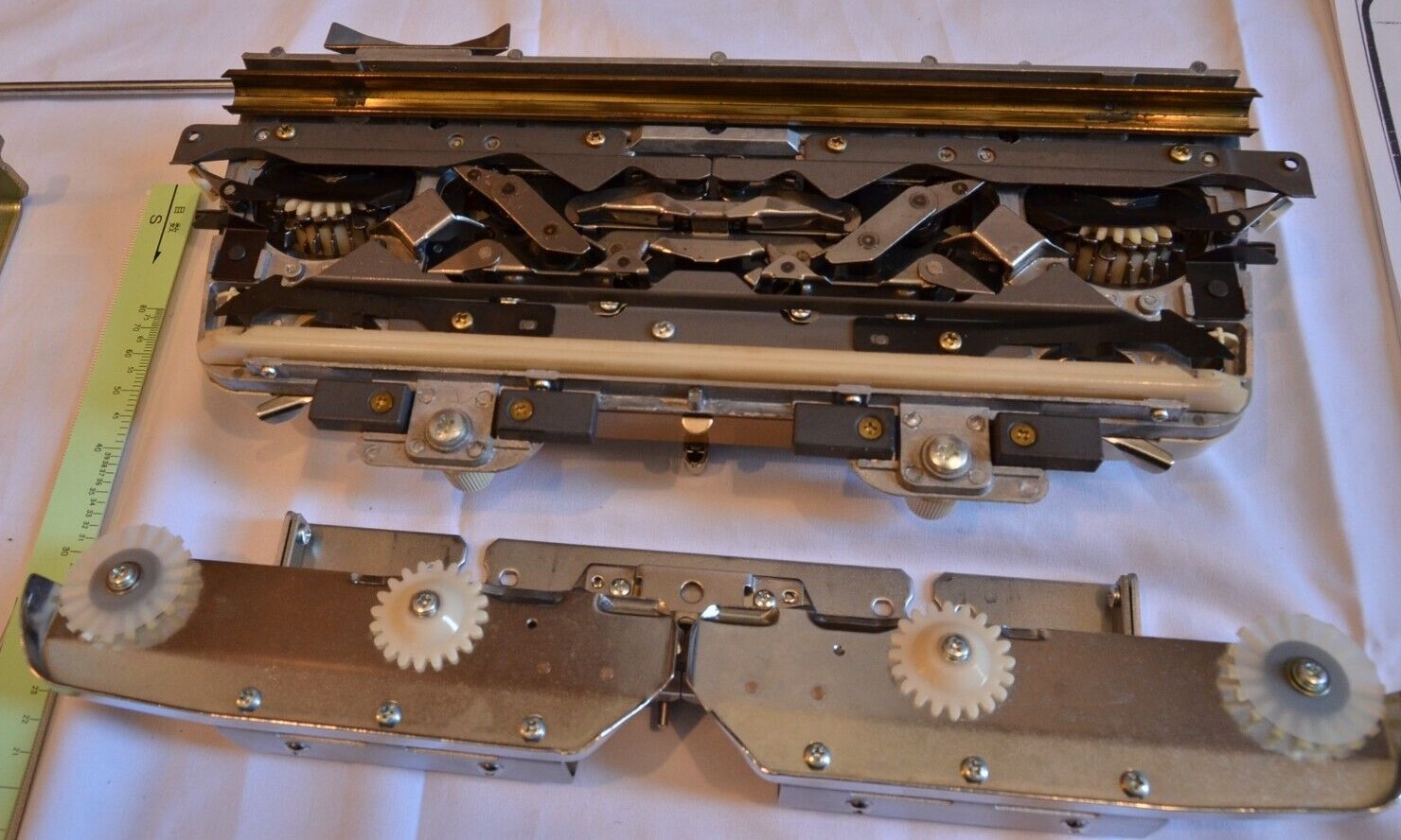 Silver SK-326 knitting machine – Knitting Machine Encyclopedia